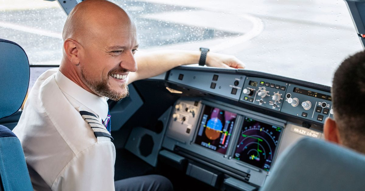 Rat za pilote: Zašto piloti sve češće menjaju avio-kompanije? - Aero ...