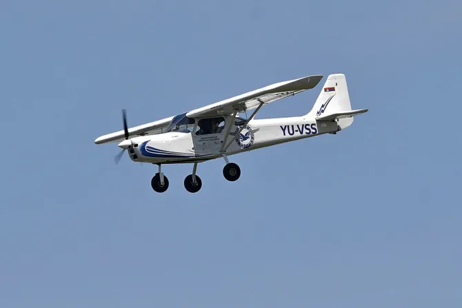 Miloš i Tara novi šampioni Srbije u letenju ULL: Ovde se ne meri brzina ...